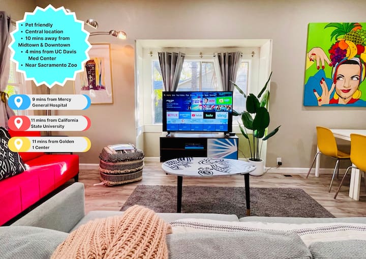 Artist's Bungalow + Arcade+king Beds Near The Beat - Sacramento, CA
