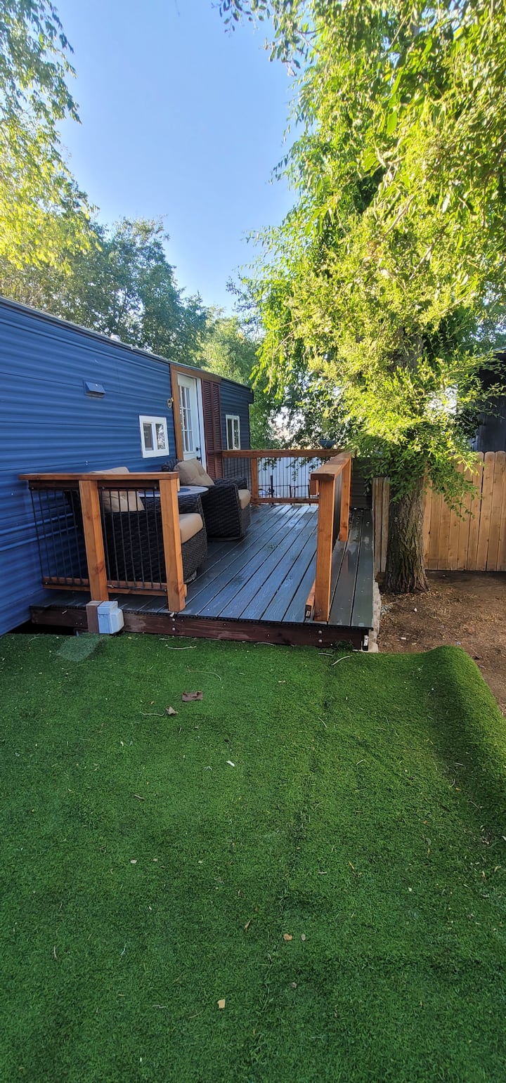Delightful Tiny House - Tehachapi, CA