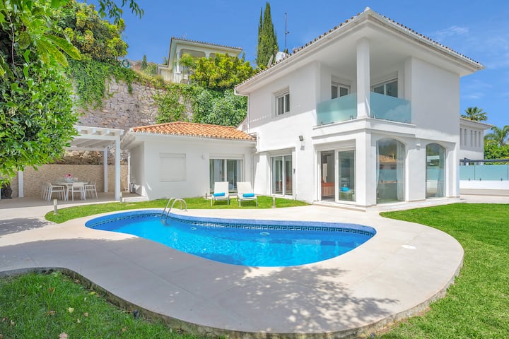 Superbe Villa Avec Piscine à Puerto Banus - Marbella