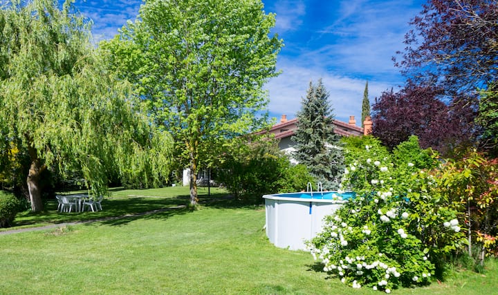 Casa Rural Con Amplio Jardín Y Piscina - Vitoria-Gasteiz