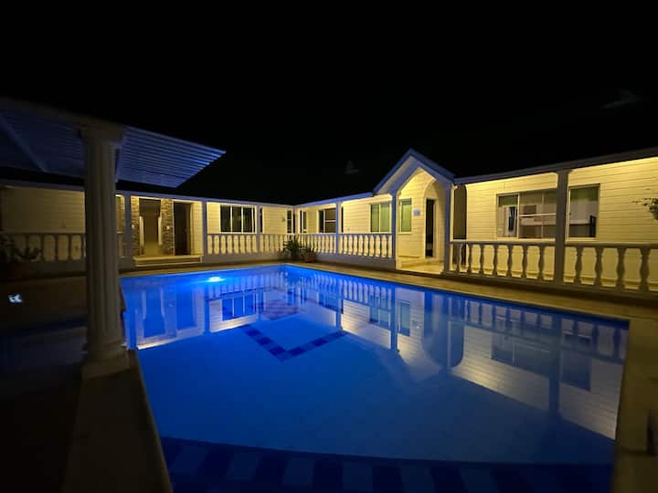 House With Private Pool, Wifi And Bbq In Ricaurte - Girardot