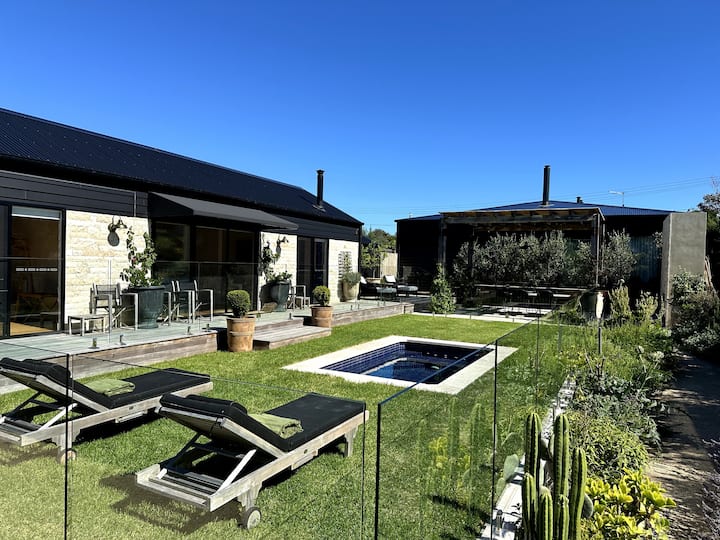Luxury Pool House - Fireplace & Heated Pool W Spa - Sorrento