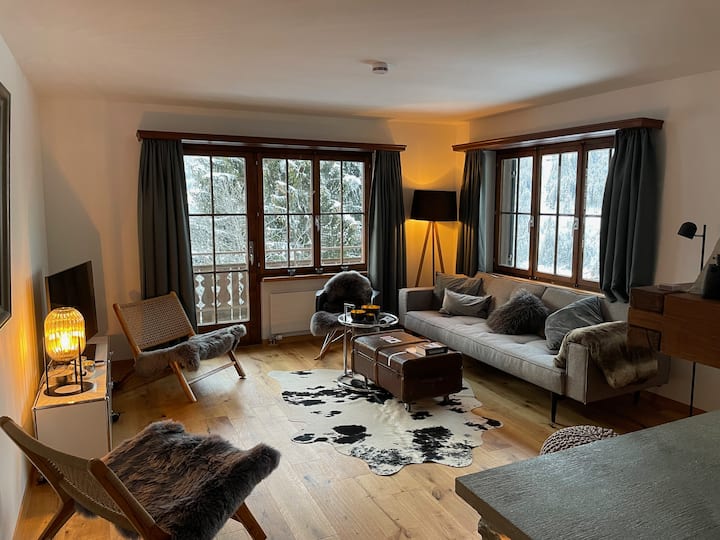 Bestlage: Wohnung Mit 3schlafzi., Kamin Und Balkon - Klosters-Serneus