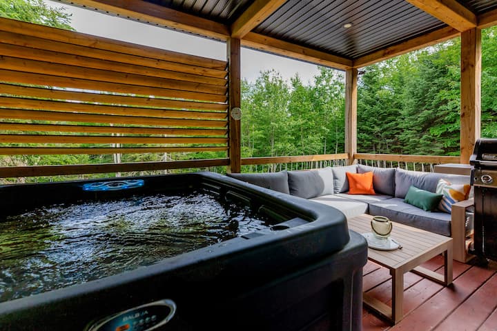 Chalet Vinga | Spa | Sentiers | Foyer Au Bois - Quebec