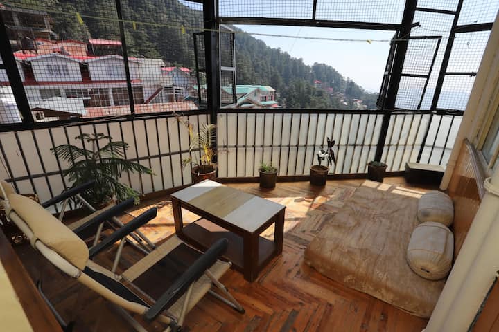 Jishas Homestay Valleyview Open Balcony Near Mall - Shimla