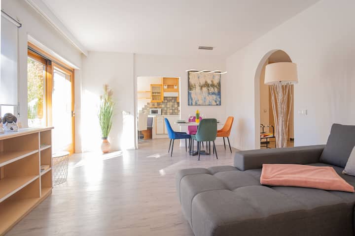 Spacious Flat With Pool & Garden Near Peaks & City - 布雷薩諾內