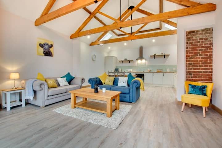 Green Farm Barns - The Old Dairy - The Broads National Park