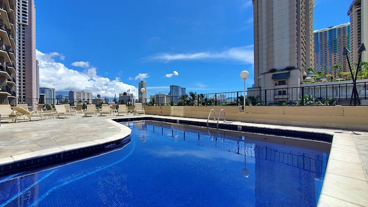 Relaxed Studio W/ Pool Access & Gym - Honolulu