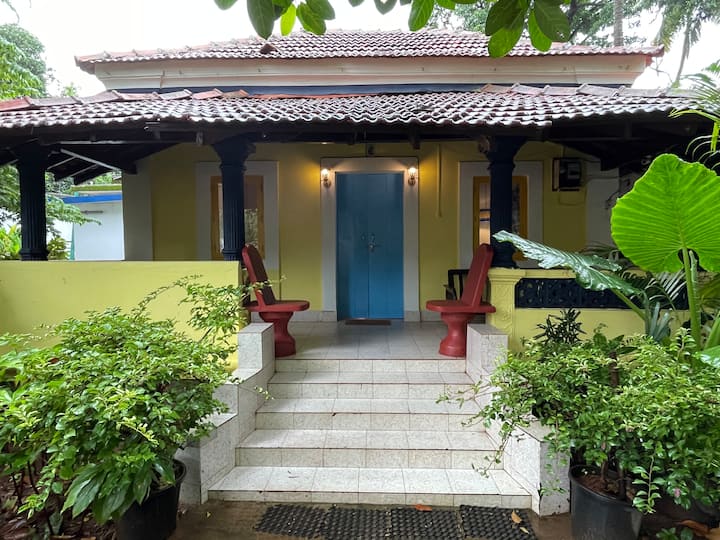 2br+kitchen Portuguese House(300m Walk To Beach) - 고아