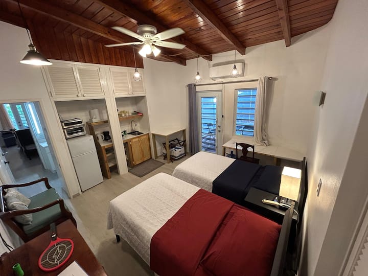 Garden Studio / Dickinson Bay / On-site Car Rental - Antigua and Barbuda