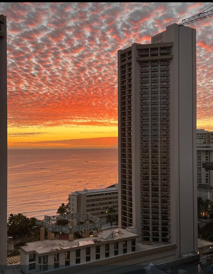Best Value In Waikiki • Rooftop Pool • Views Plus - Honolulu, HI