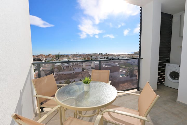 Zeezicht En Zonnig Balkon Dichtbij Strand - La Manga del Mar Menor