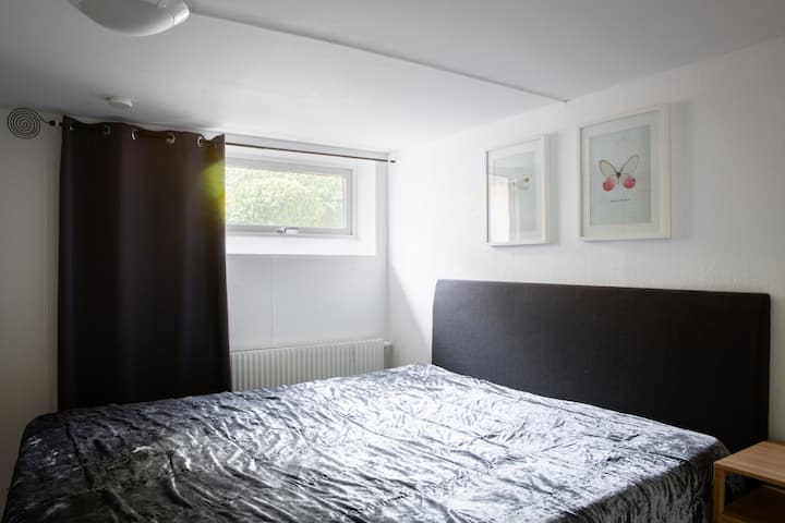Basement Apartment In Kålltorp - Gotemburgo