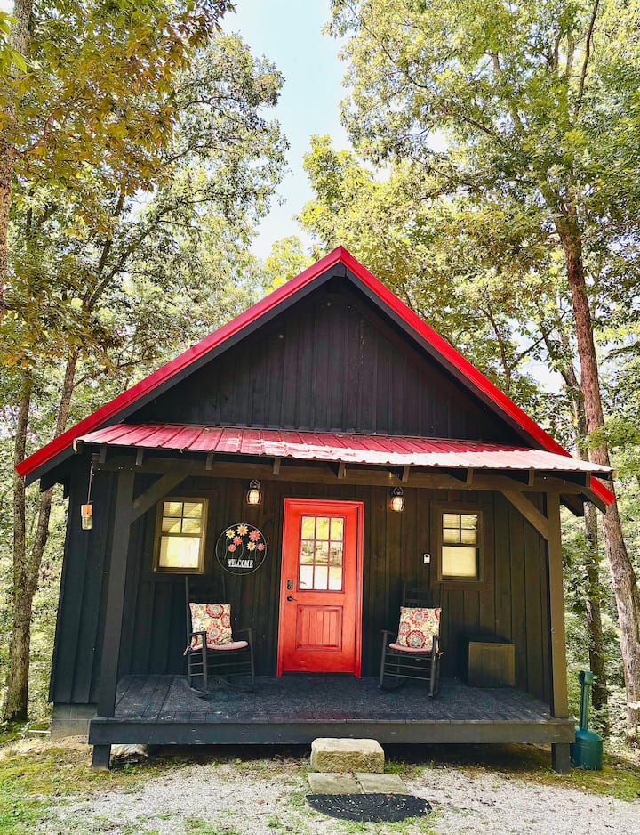 Cozy Cabin #1 - The Grotto, Olive Hill