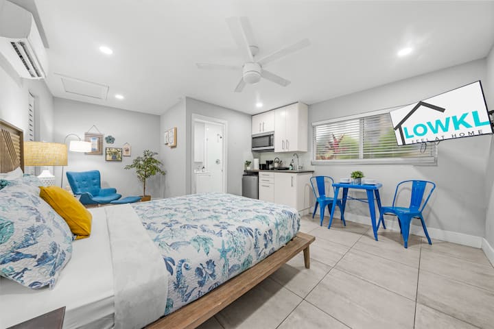 Lovely & Quaint Studio¤ Pool-parking-kitchenette - Fort Lauderdale