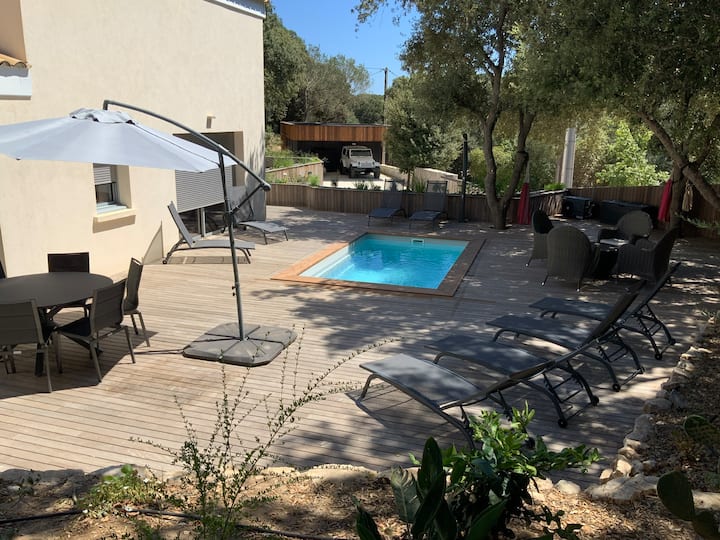 Villa Avec Piscine, Jacuzzi Et Borne De Charge. - Bonifacio