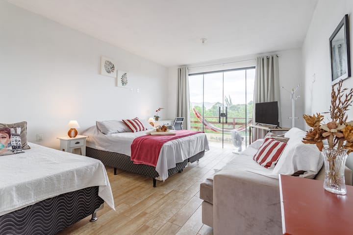 Suíte Com Vista Da Lagoa E Jardim Na Praia Do Rosa - Imbituba