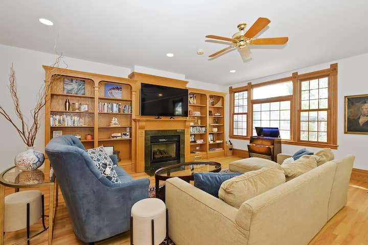 Lakeview/wrigleyville 3 Bedroom, 3 Bath Duplex Up - Chicago