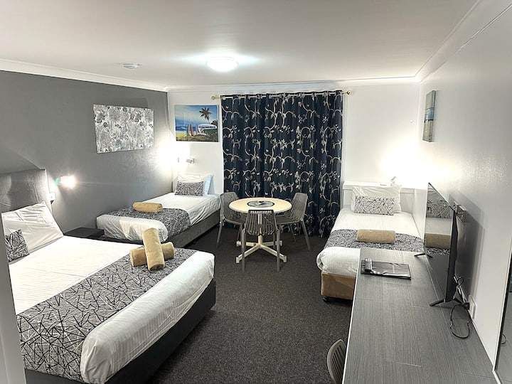 Charming Family Room With Mineral Pool - Woolgoolga