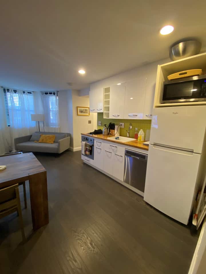 Row House Apt In Shaw (With Separate Entrance) - Downtown, DC