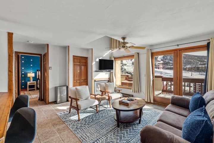 Panoramic Views, Cozy Vibes @ The Bluebird Den - Steamboat Springs