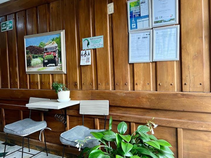 Habitación De Hotel Céntrico Cerca De Todo - Manizales