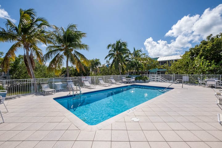 Overlooking Pool•free Golf Cart & Kayak•picklball - Key Largo, FL