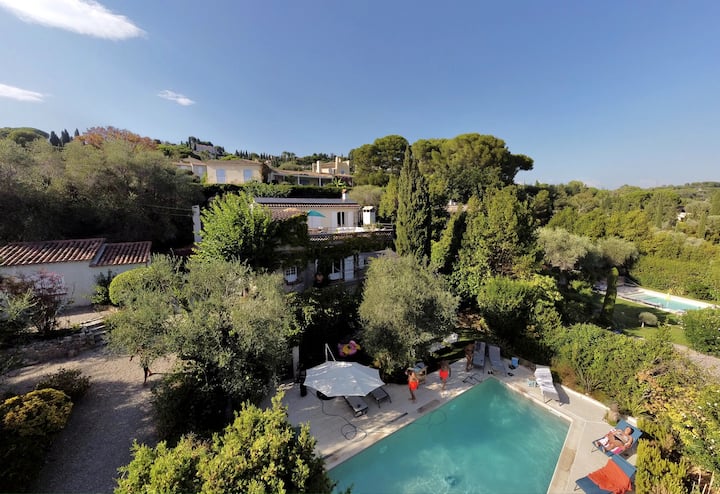 Villa Charmante, Grande Piscine, Solarium - Cannes
