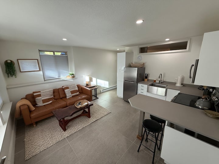 Modern Mountain Guest Suite - San José