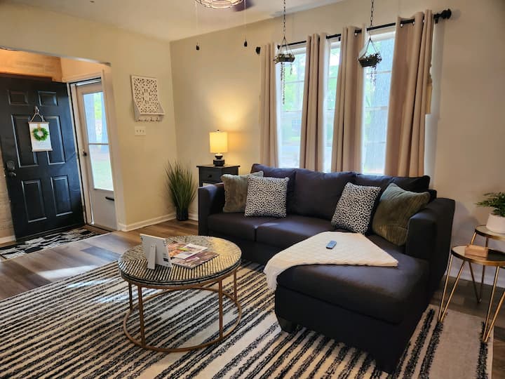 Comfy And Cozy On Holly - Pooler, GA