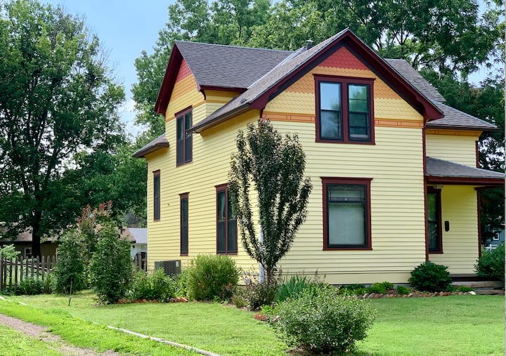 Spacious, Pet-friendly, Near Downtown, 1890s Home - Marquette, KS