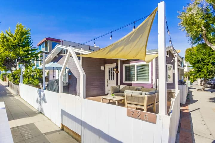 2 Bedroom Beach Cottage In Mission Beach - San Diego, CA