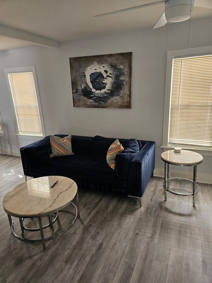 Perfect Home Near Downtown Norfolk - Norfolk, VA