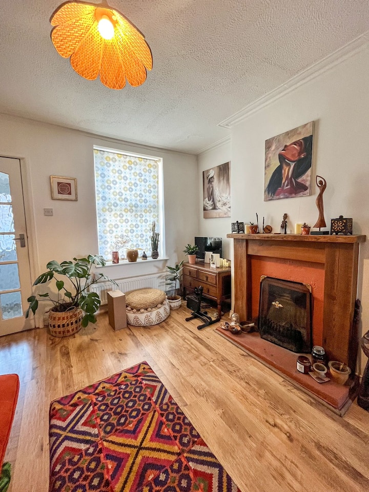 Beautiful, Vibrant Home In Norwich City! - 노리치