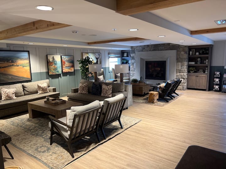 2 Bedroom Park City Ski Lodge Condo - Ski In/out - Park City, UT