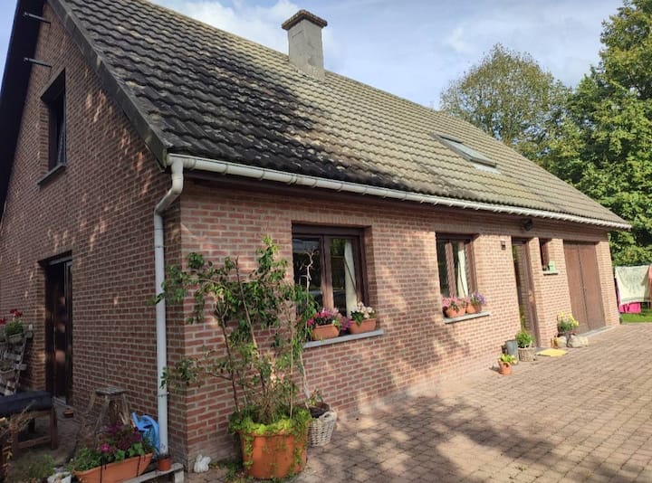 Chambre Spacieuse Dans Une Chaleureuse Maison - Dinant