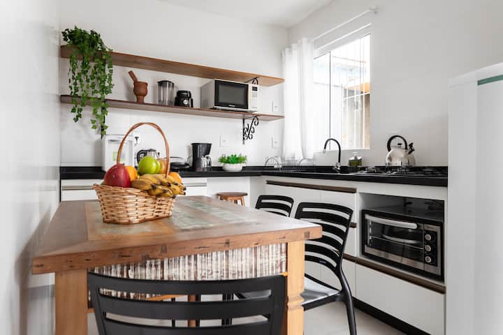 Refúgio Para Suas Férias De Verão. - Florianópolis