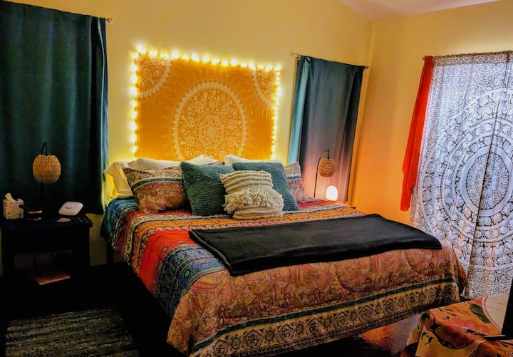 Boho Guest House
Couple's Retreat
Relax & Refresh - Bismarck, AR