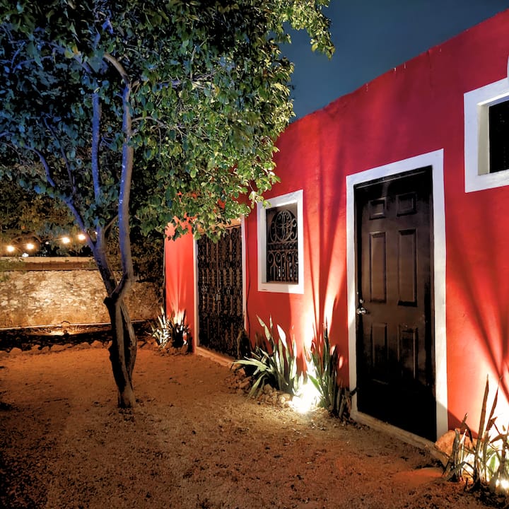 Villa Colonial En El Centro Con Alberca Privada - Mérida