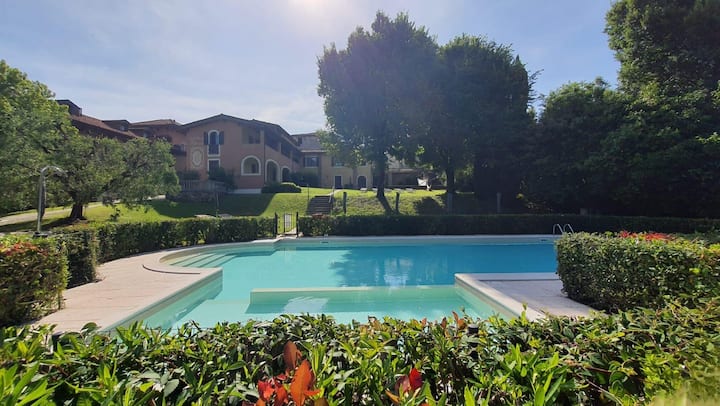 Villa Santa Caterina Three-room Apt. With Pool - Manerba del Garda