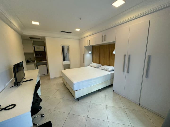 Lindo Flat Acesso A Pé A Praia Barra Da Tijuca - Rio de Janeiro