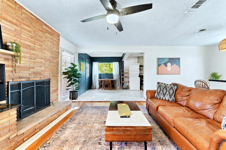 Best Bungalow In Tech Terrace•near Ttu & Jb Coffee - Lubbock, TX