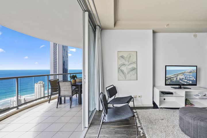 2 Bedroom Ocean View Unit At Chevron Renaissance - Surfers Paradise
