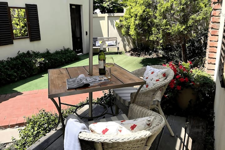 Gorgeous Studio, Garden, Inverter, 2km From Beach - Parklands