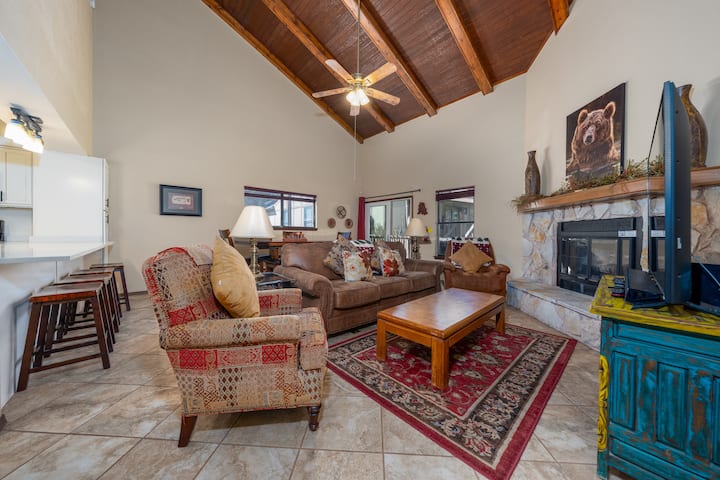 Innsbrook Vacation Townhome 82 - Ruidoso, NM