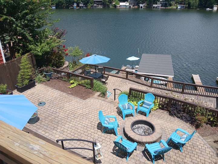 Lakefront House Near Tryon: Docks, Decks And Fun! - Tryon, NC