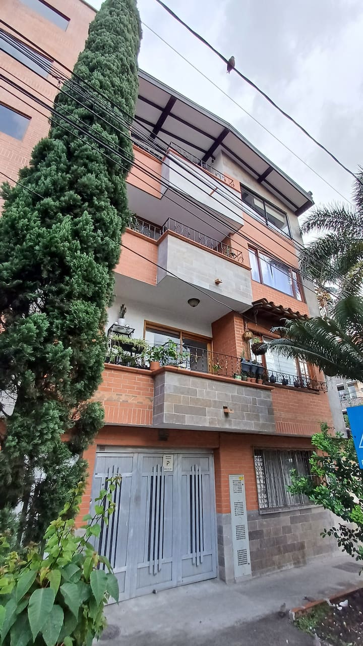 Amplio Apto En Envigado 3h/3b Cerca Al Metro 12per - Envigado