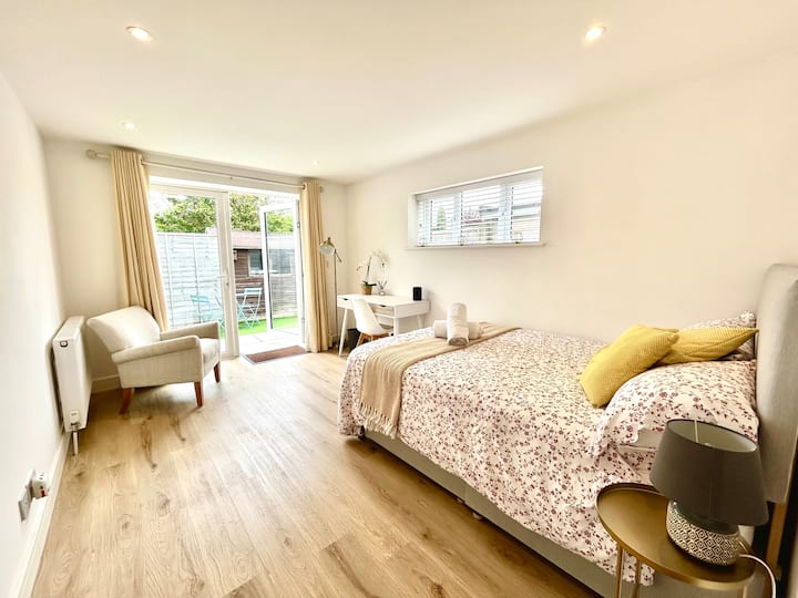 Studio In Oxfordshire Village W/en-suite & Kitchen - Didcot