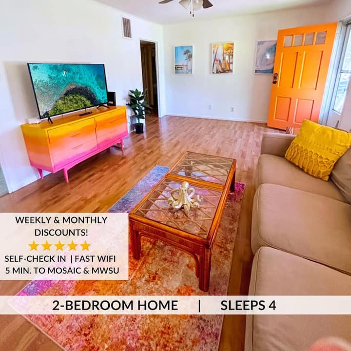 2 Br Oasis New Comfy Beds! - Saint Joseph, MO