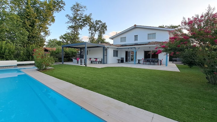 Villa En Bois Climatisée – Piscine Chauffée 13m - Andernos-les-Bains